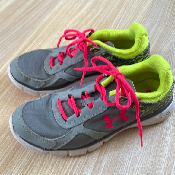 Under Armour | Shoes | Under Armour Micro G Running Shoe Sneaker Gray ...